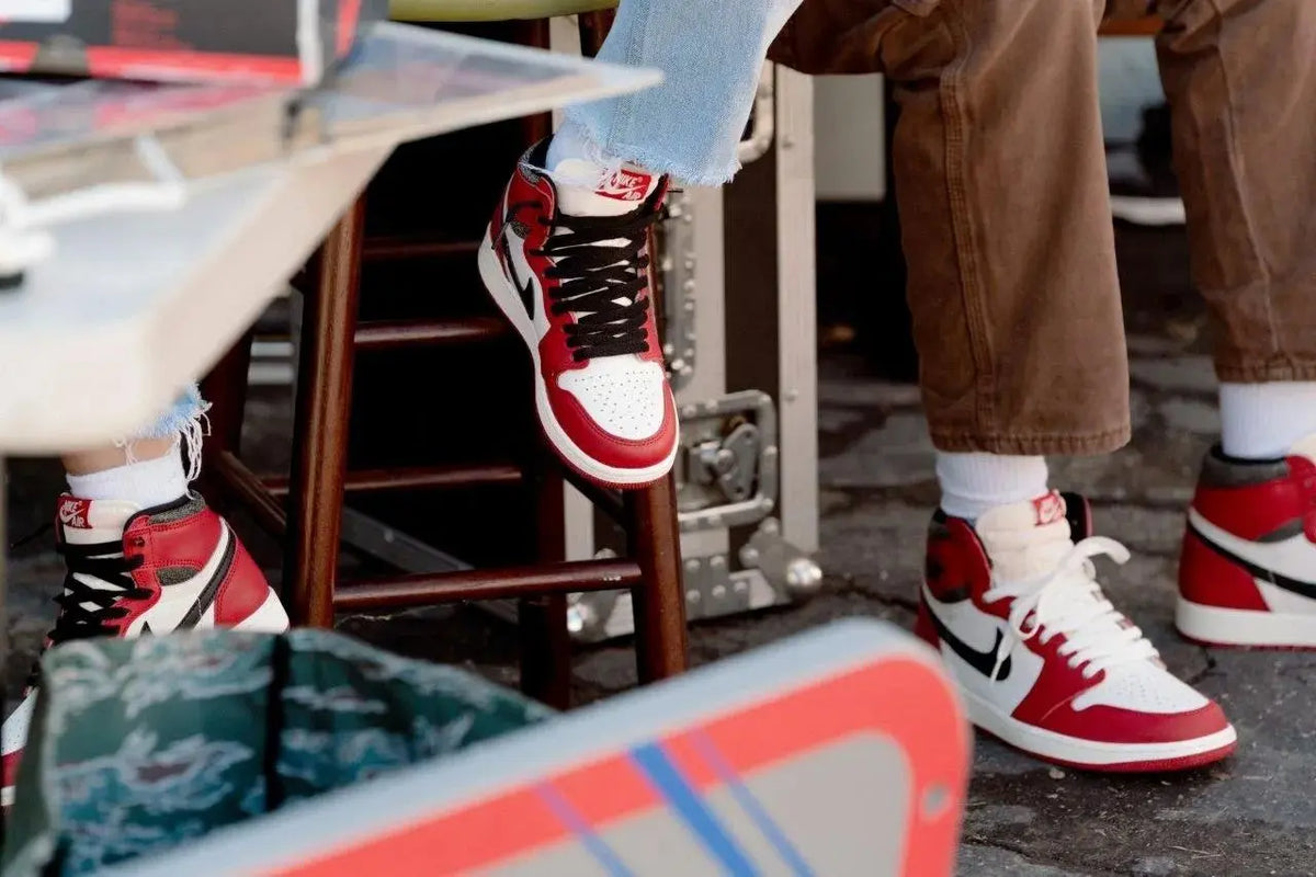 How to coordinate outfits with super cool men's high-top Jordan shoes ...
