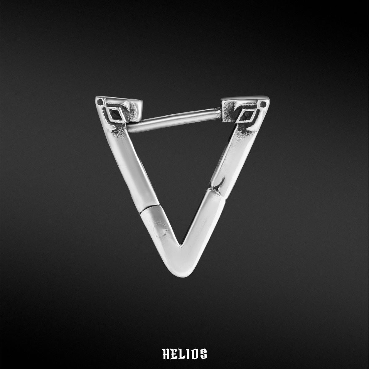 Base Triax Helios Black Silver – HELIOS